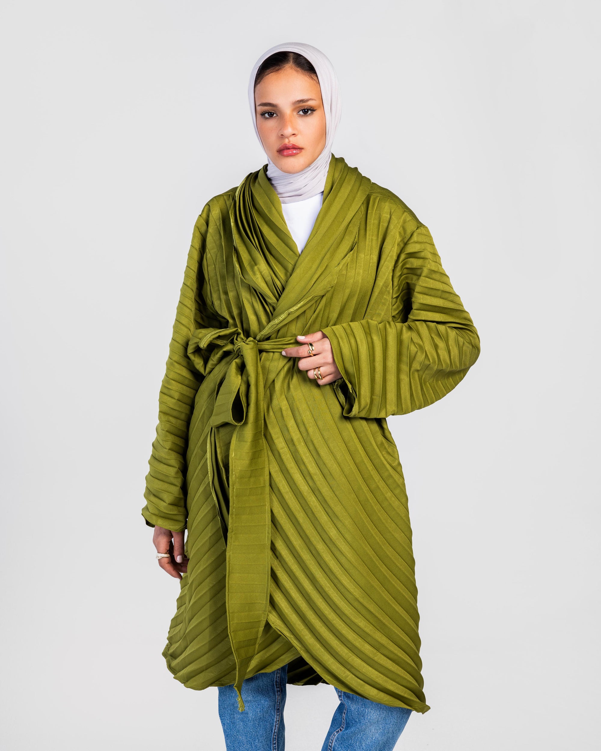 Kiwi Circular Pleated Cardigan - Theyab